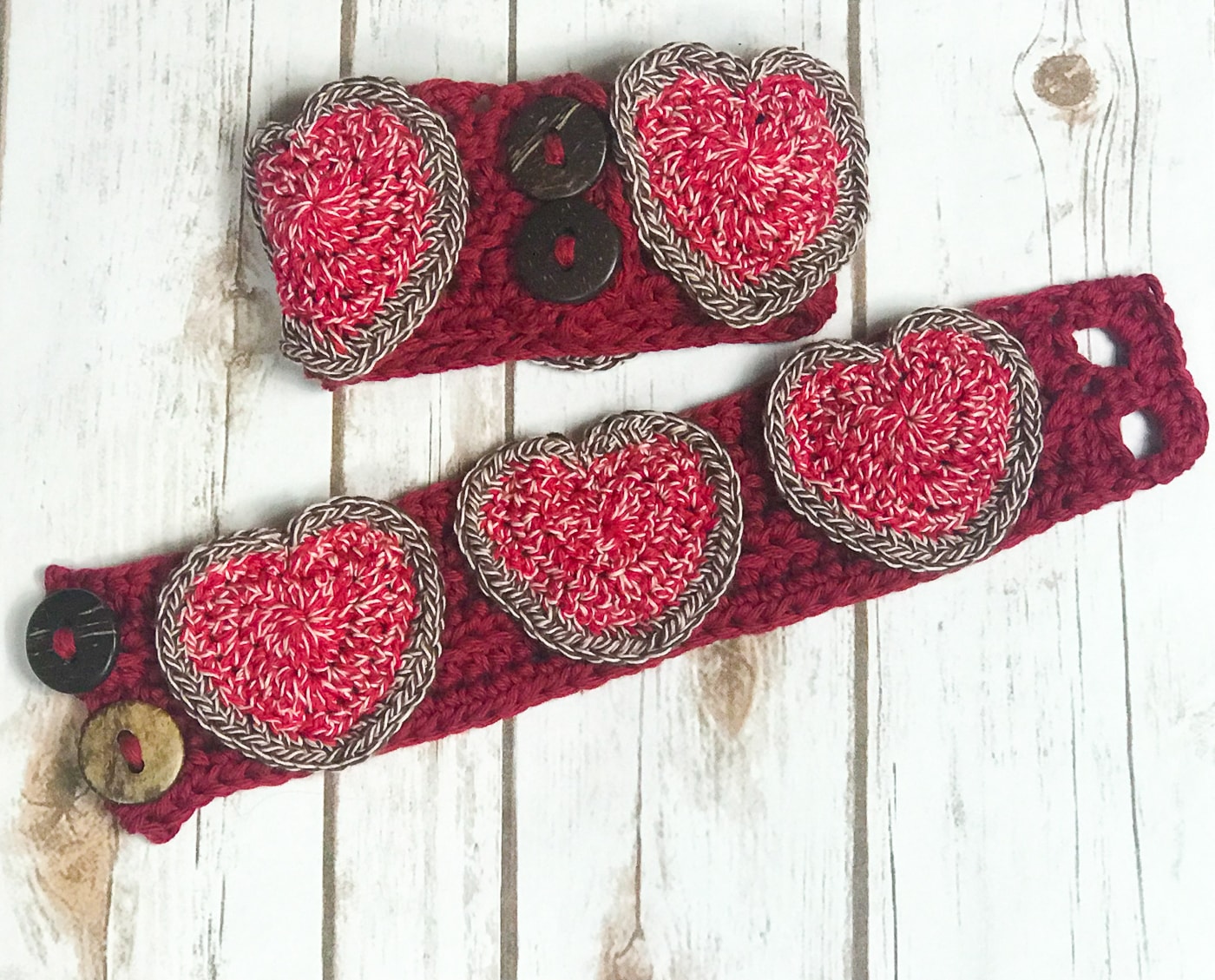 Beginner Crochet Heart Scarf Pattern | Heart on a Sleeve | free Crochet ...