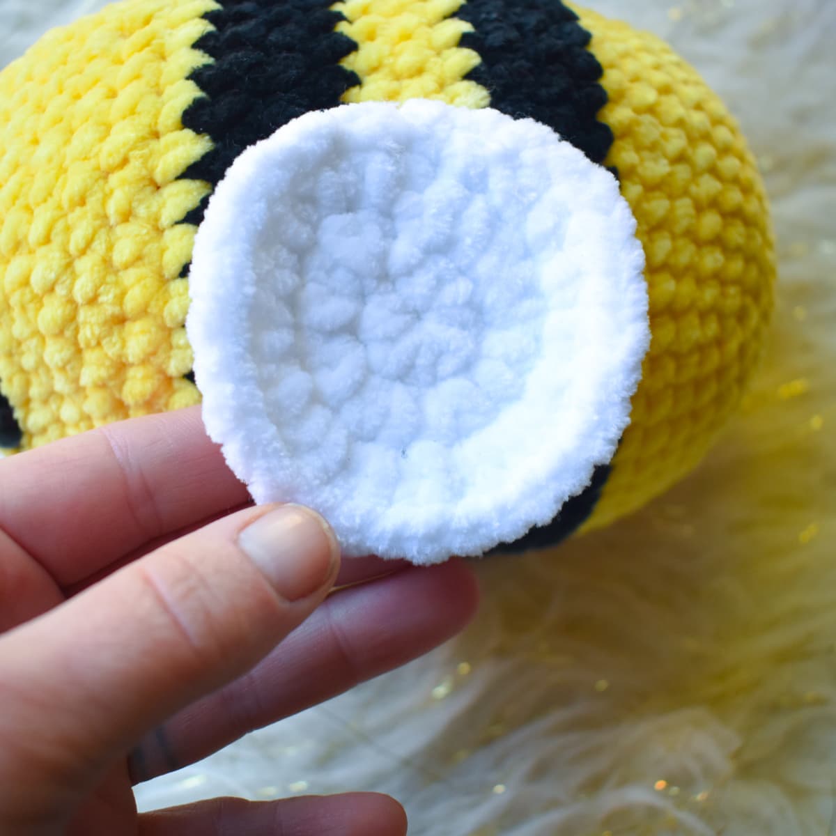How to Crochet A Bee (Free Crochet Bee Pattern) - Stardust Gold Crochet