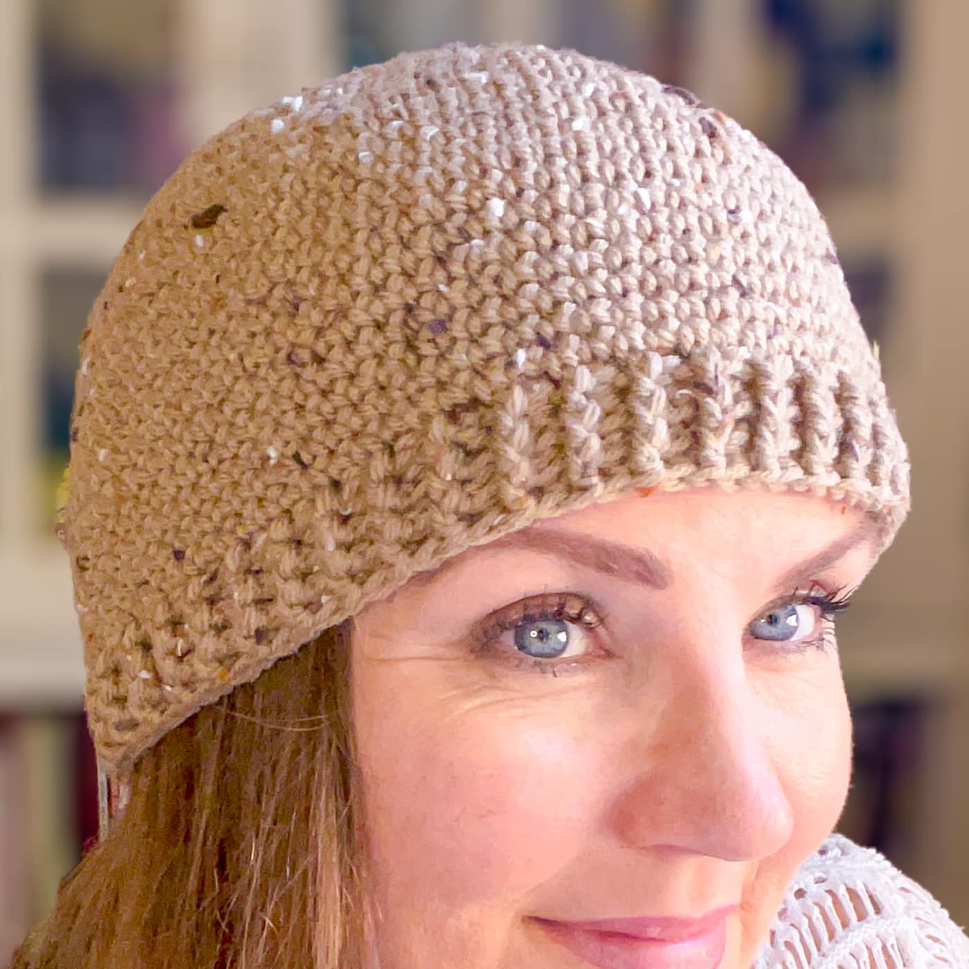 How to Crochet a Beanie (for Absolute Beginners) - Stardust Gold Crochet
