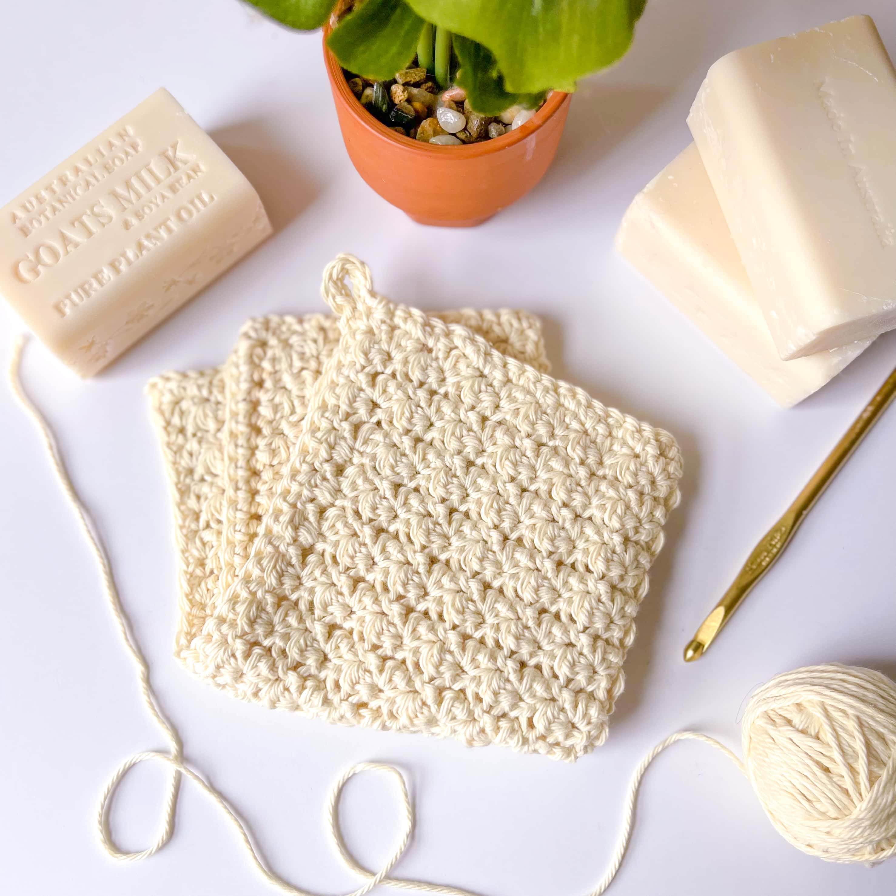 Crochet Washcloth Pattern (Free!) Soft and Simple - Stardust Gold Crochet