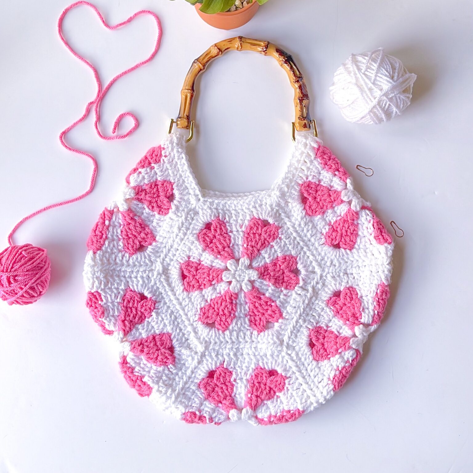 25 Free and Easy Crochet Tote Bag Patterns: From Beach to the Market ...