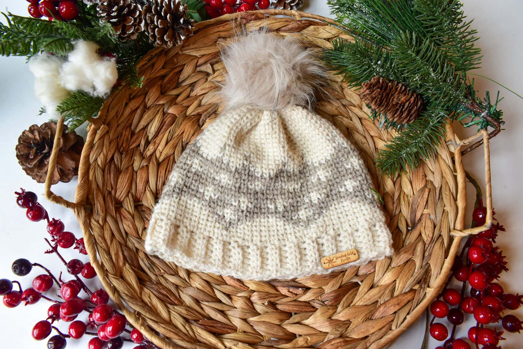Snowbound Crochet Beanie (Free Crochet Pattern) - Stardust Gold Crochet